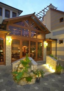 Hangya Panzio Es Etterem (Pest vármegye, Bajcsy-Zsilinszky utca, 2), otel  Vas'dan