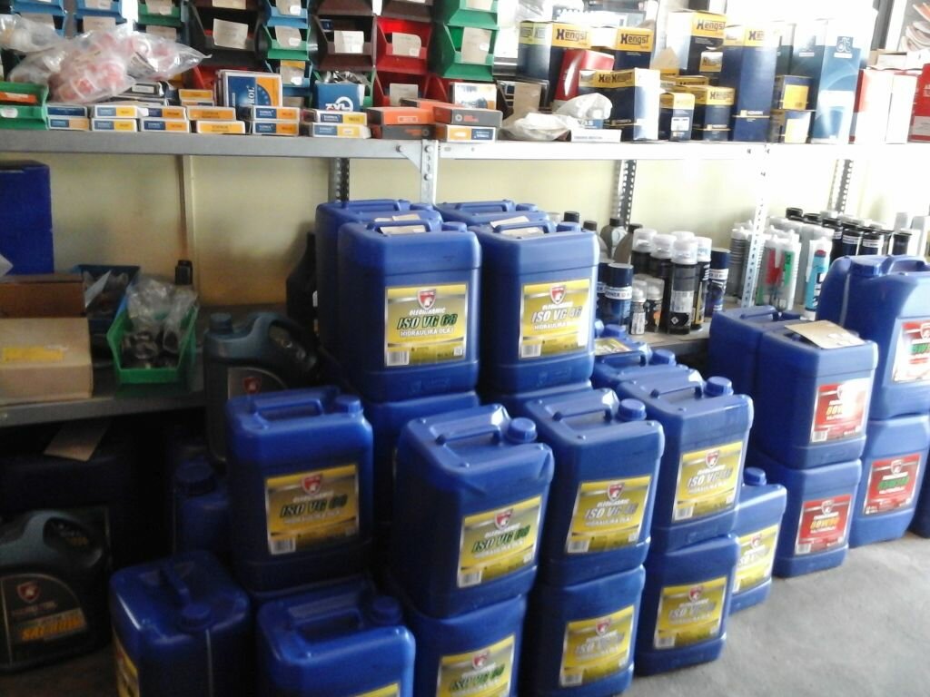 Kamyon ve ağır vasıta satış ve servis firmaları Vendor Kft, Dünya, foto