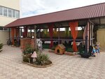 Gostevoy dom Yakor (Алуштинская улица No:20, посёлок городского типа Заозёрное), kafe  Kırım Cumhuriyeti'nden