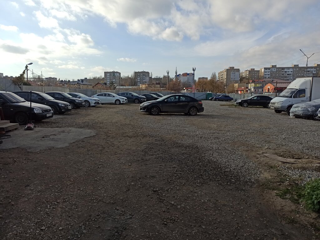 Otoparklar Parking lot, Saratov, foto