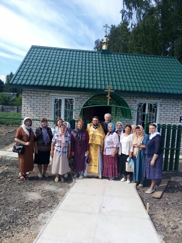 Şapel, haç anıtı Церковь Августовской иконы Божией Матери, Smolenskaya oblastı, foto
