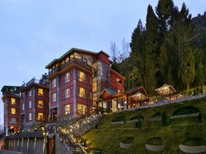 R K Sarovar Portico Hotel (Jammu and Kashmir, Srinagar), otel  Srinagar'dan