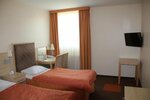 Hotel Orange Przeźmierowo (Greater Poland Voivodeship, Powiat Poznański, Tarnowo Podgórne, Baranowo, ulica Poznańska, 41A), otel  Büyük Polonya Voyvodalığı'ndan