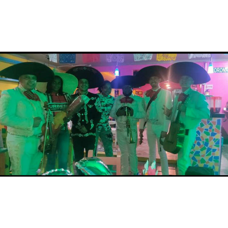 Etkinlik organizasyonu Mariachi Sentimiento Azteca, Medellin, foto