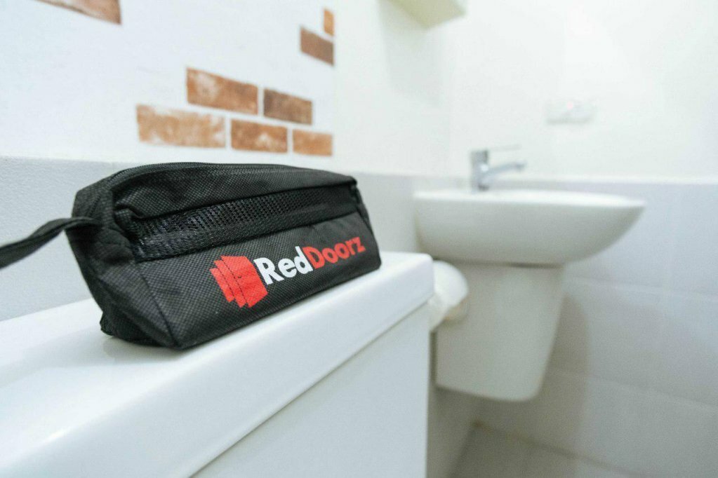 Otel RedDoorz near Palembang Trade Center 4, Palembang, foto
