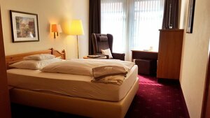 Ringhotel Niedersachsen (North Rhine-Westphalia, Höxter, Grubestraße, 3), otel  Hoxter'den