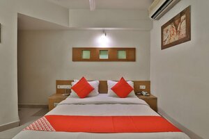 Oyo 1966 Hotel Campus (State of Gujarat, Ahmedabad, Jodhpur), otel  Ahmadabad'dan