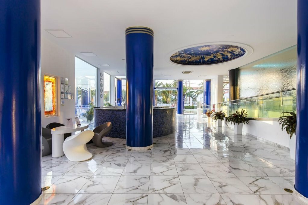 Otel Crystal Residence, Dünya, foto