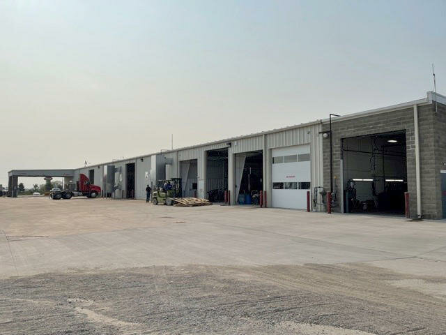 Kamyon ve ağır vasıta satış ve servis firmaları Gatr Truck Center, Iova Eyaleti, foto