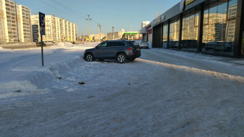 Otoparklar Parking lot, Naberejniye Çelny (Yar Çallı), foto
