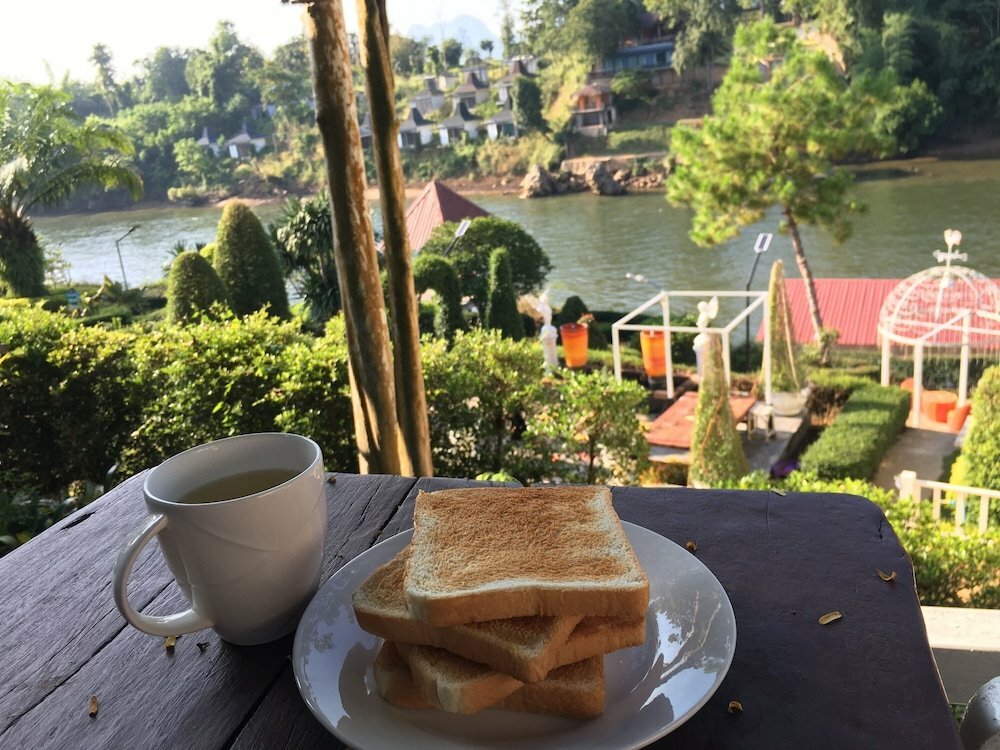 Otel Riverside Hill Resort & Restaurant, Dünya, foto