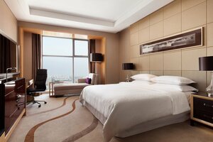 Sheraton Zhenjiang Hotel (Jiangsu Province, Zhenjiang City), otel  Zhenjiang'dan