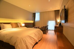 New Grand Hotel (South Gyeongsang Province, Jinju), otel  Jinju'dan