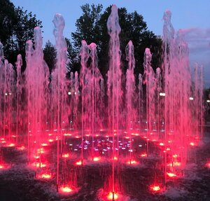Fountain (Moscow Region, Lyubertsy, Lyuberetskiy park kultury i otdykha), çeşme  Liubertsy'den