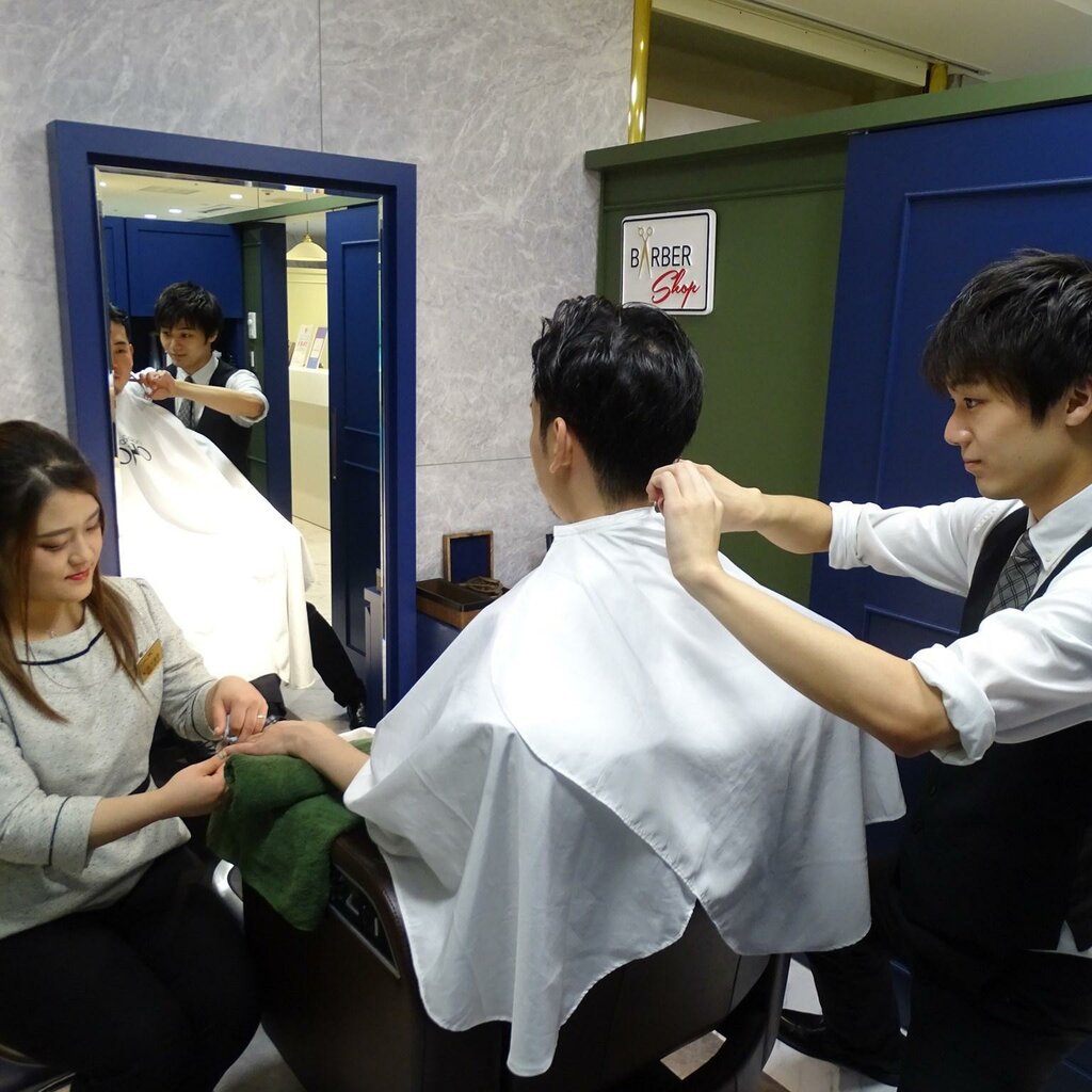 Güzellik salonu ヘアサロン大野 ホテルニューオータニ大阪店, Osaka, foto