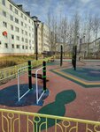 Sports ground (Yamalo-Nenets Autonomous Area, Nadymskiy rayon, Nadym, 7-y mikrorayon), spor alanı  Nadym'dan