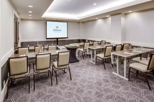 Hilton Newark Airport (United States, Elizabeth, 1170 Spring Street), otel  Elizabeth'ten