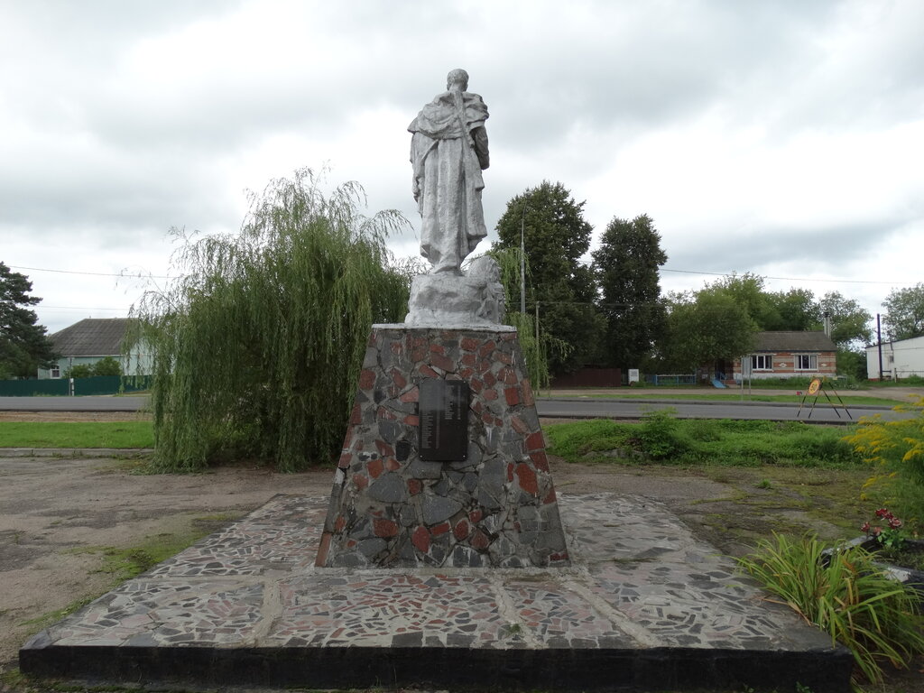 Anıt, heykel Братская могила советских воинов № 17-6, Smolenskaya oblastı, foto