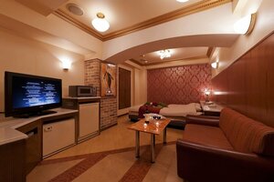 Hotel Will Base Tsurumi - Adults Only (Kanagawa Prefecture, Yokohama, Minatomirai Line, Yokohama Station), otel  Yokohama'dan