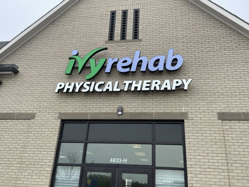 Tıp merkezleri ve klinikler Ivy Rehab Physical Therapy, Kuzey Carolina Eyaleti, foto