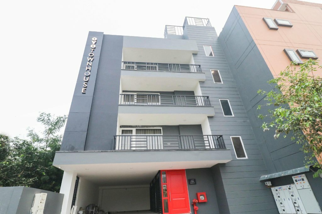 Otel Oyo Townhouse 588 Noida Sector 71, Noida, foto