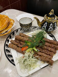 Omar Khayyam Halal (Mashinostroiteley Street No:125), kafe  Yoshkar‑Ola'dan