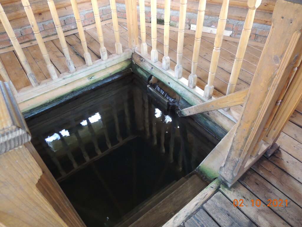 Şapel, haç anıtı Купель, Udmurtiya, foto