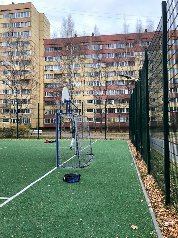 Spor alanı Футбольное поле, Saint‑Petersburg, foto