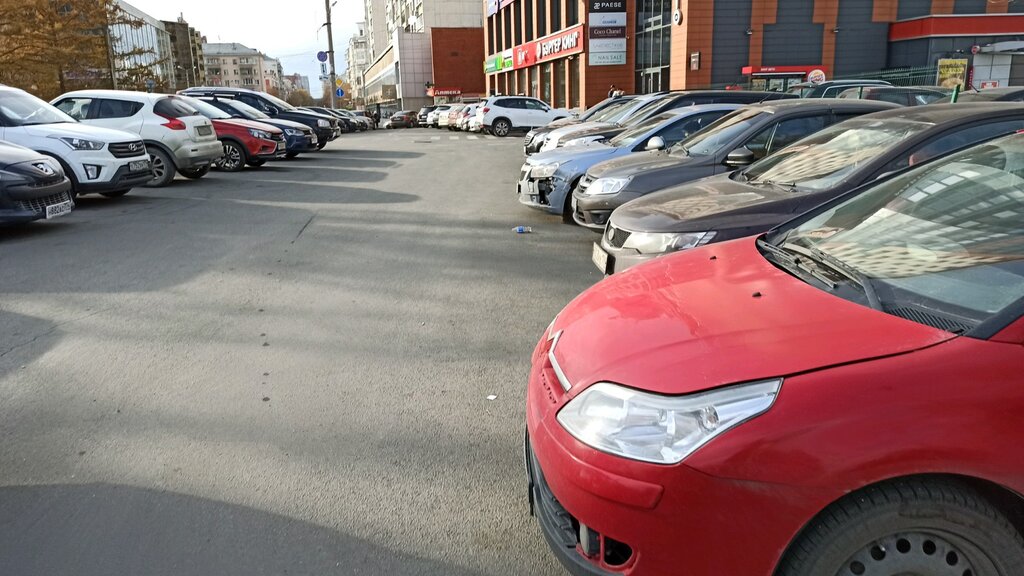 Otoparklar Автомобильная парковка, Çeliabinsk, foto