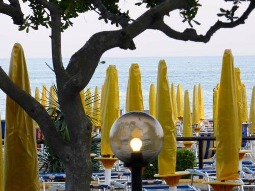 Otel Hotel Mon Repos, Dünya, foto