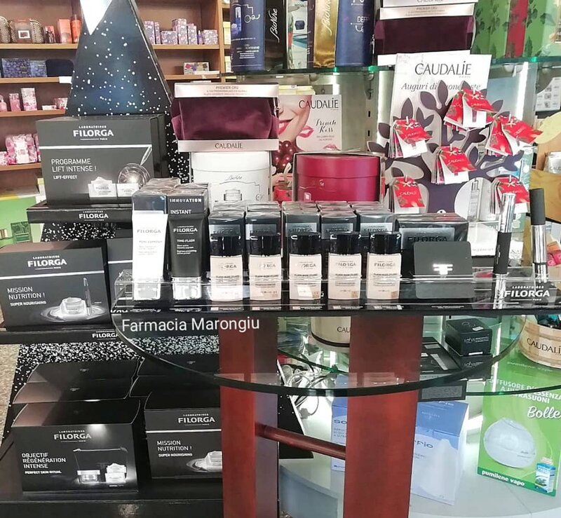 Kozmetik ve parfümeri mağazaları Farmacia Marongiu, Cagliari, foto