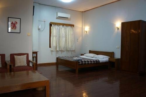 Otel Highland Lodge Hotel, Yangon, foto