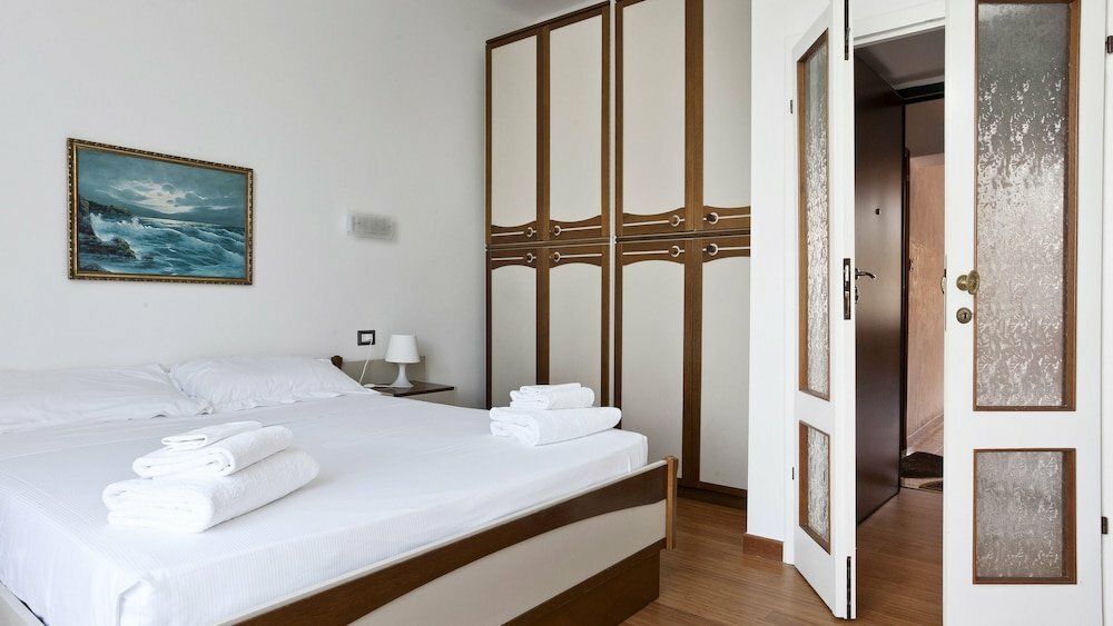 Kısa süreli konaklama Italianway - Piazza Firenze 4, Milano, foto