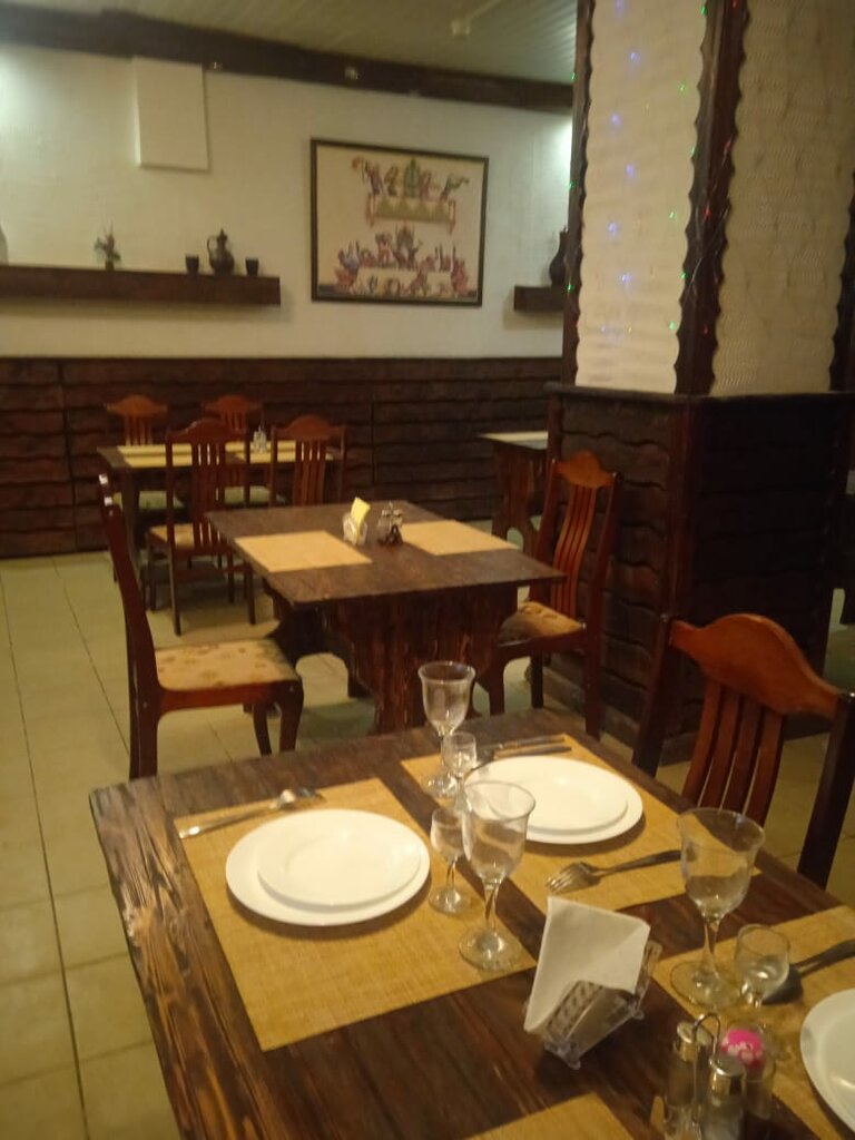 Kafe Погребок, Mojaysk, foto