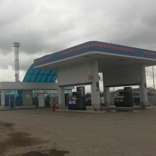 Benzin istasyonu RedPetrol, Krasnoperekopsk, foto