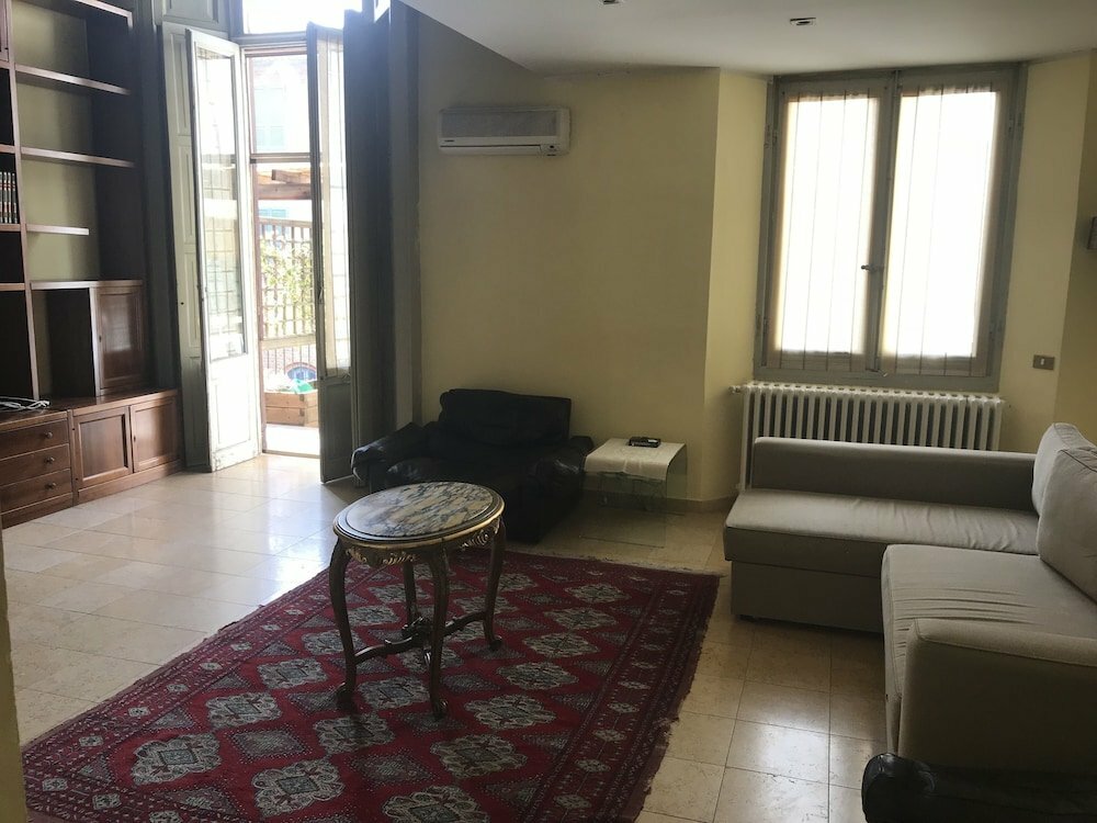 Kısa süreli konaklama Mood Cavour, Pavia, foto