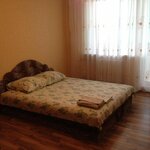 Apartment Boulevard Budivel'nykiv 43 (bulvar Budivelnykiv No:43), kısa süreli konaklama  Dniprodzerzhynsk'den