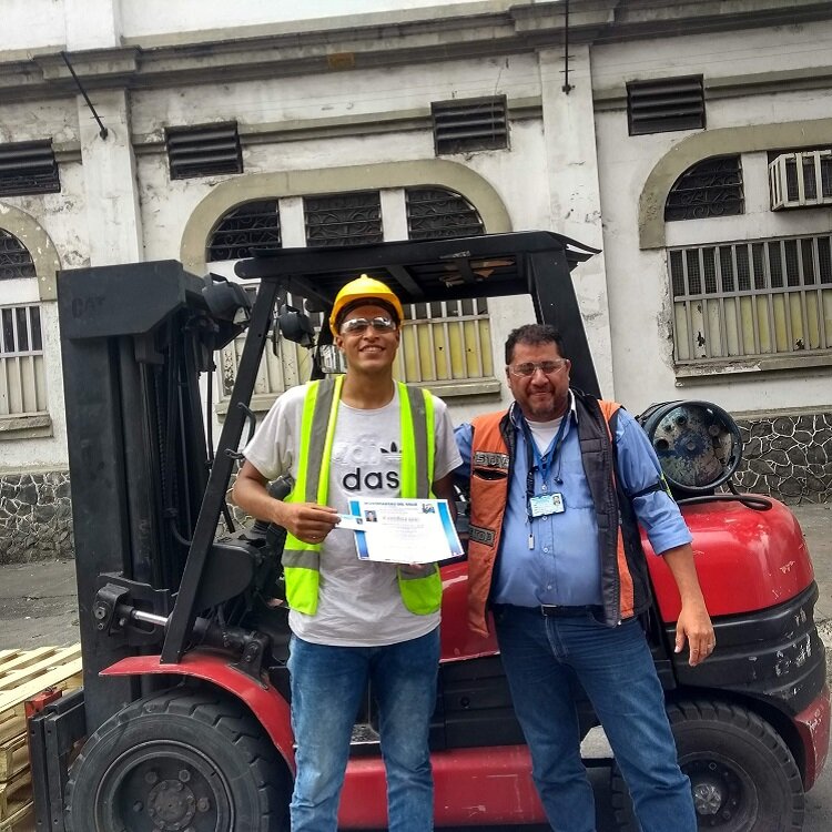 i̇nşaat ekipmanı kiralama Montacargas Del Valle, Cali, foto