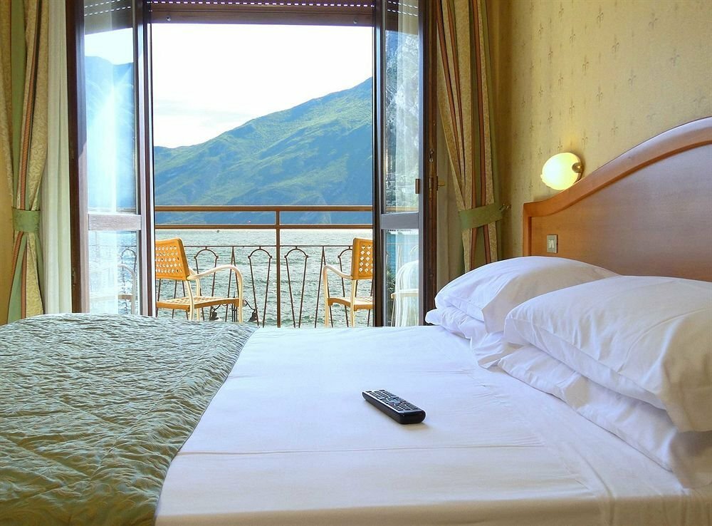 Otel Hotel Sole - Limone, Lombardiya, foto