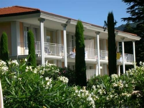 Otel Residence Ville Lago Lugano, Lombardiya, foto