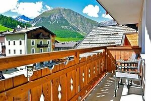 Hotel Garnì al Plan (Lombardy, Sondrio, Livigno, Via Crosal), otel  Livinio'dan