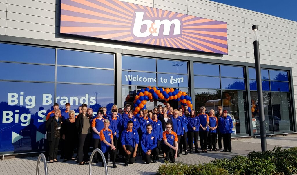 i̇ndirim ve fırsat sistemleri B&m Store, İngiltere, foto