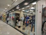 313 (Bogdana Khmelnitskogo Avenue No:164), giyim mağazası  Belgorod'dan