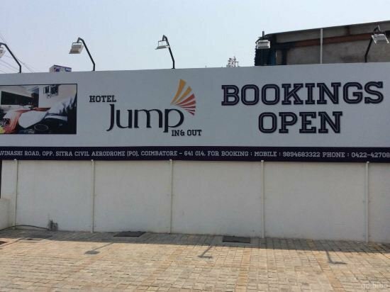 Otel Jump In & Out, Koyamutthur, foto