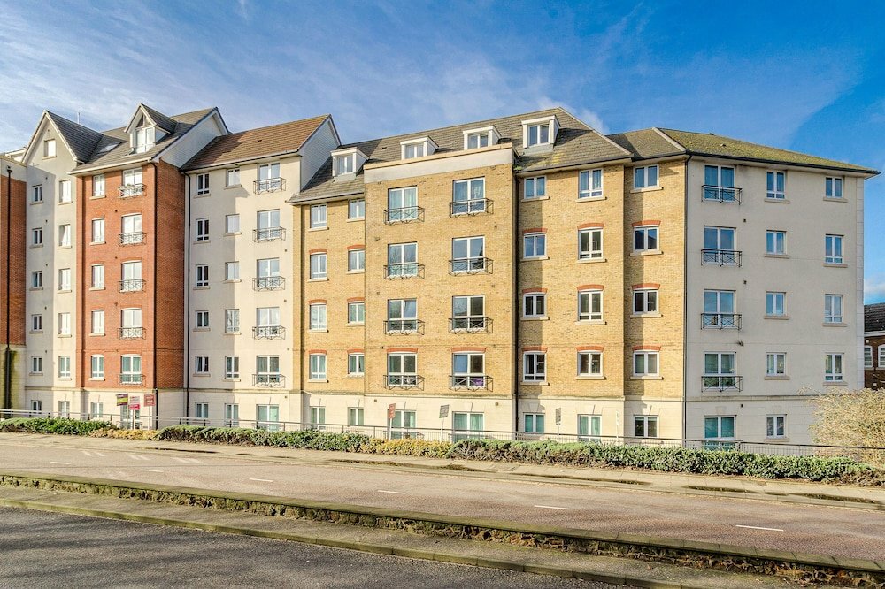 Otel Nest Easy - Alpha House, Northampton, foto