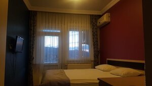 Merkez Kale Hotel (Çorum, Osmancık, Org. A. Çörekci Cad., 55/A), otel  Osmancık'tan