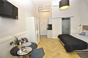 Wroclaw City Apartments (Lower Silesian Voivodeship, Wrocław, ulica Bolesława Drobnera, 10), otel  Wroclaw'dan