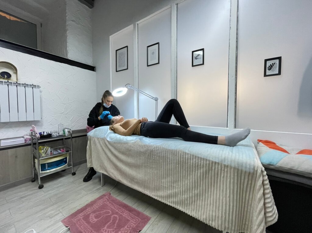 Kaş ve kirpik salonu Cosmolab. Msk, Moskova, foto