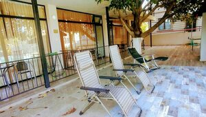 Hotel Amigo I (Shota Rustaveli Street No:205B, Kobuleti), otel  Kabuletti'den