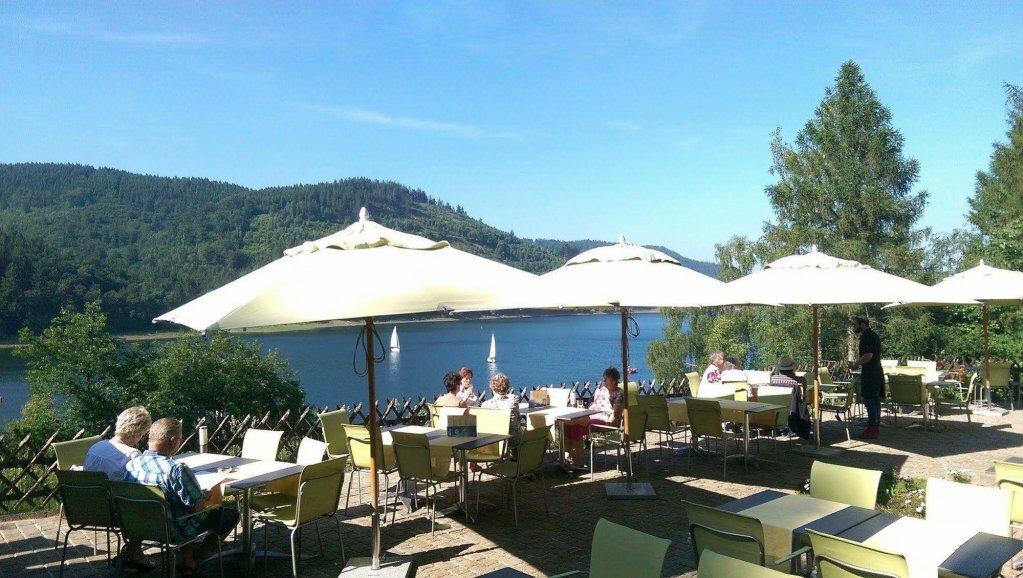 Otel Hotel Berghof am See, Aşağı Saksonya, foto